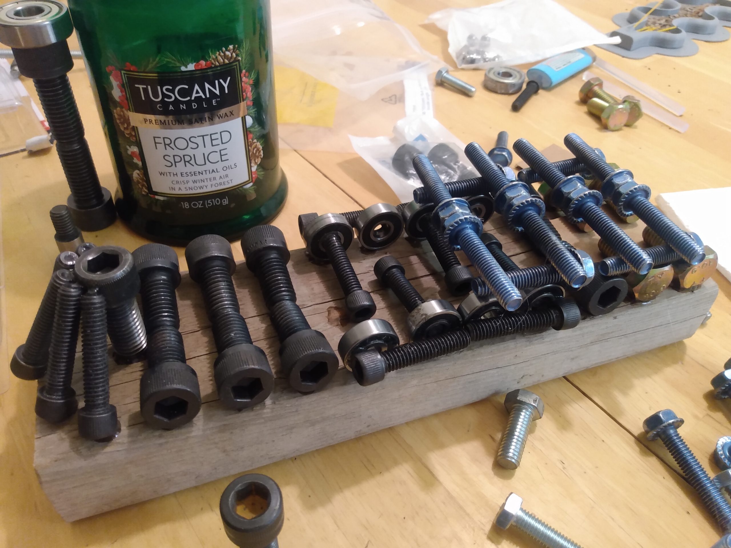 Upcycle Progress: Steampunk Fastener Steam Engine – Aesthetics of Design