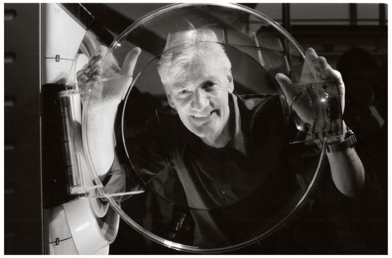 “From Failure to Success: The Inspiring Story of Sir James Dyson ...
