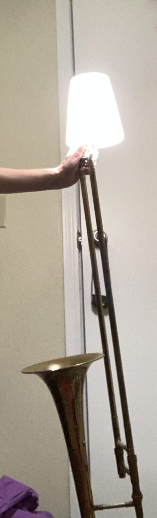 Upcycling Brass Instrument Lamp – Aesthetics of Design