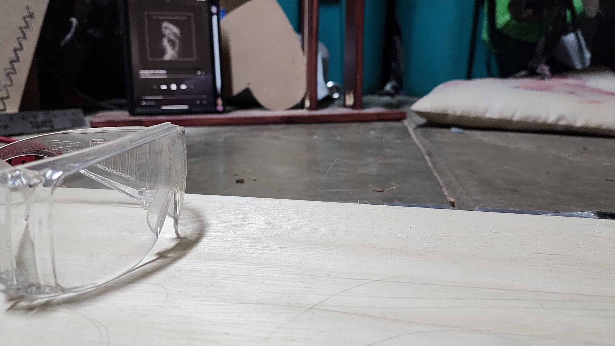 Mcbling Guillotine-How – Aesthetics of Design