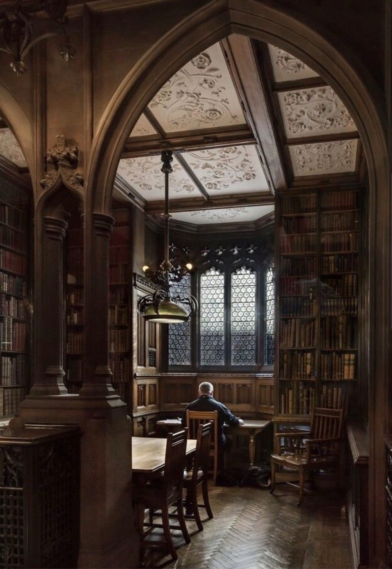 The Dark Academia Aesthetic – Aesthetics of Design