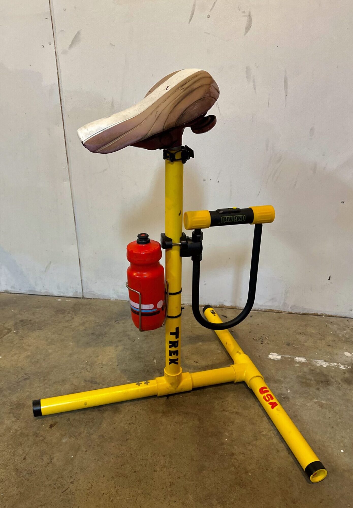 A Vintage Bicycle Stool – Aesthetics of Design